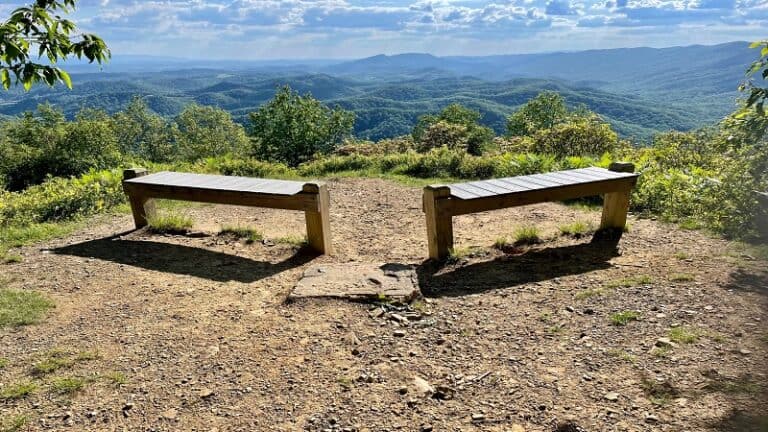 Molly's Knob: Hike to Virginia's Most Beautiful Overlook