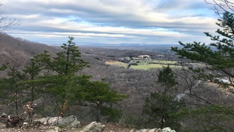 Buzzard Rock Trail: Hike to Scenic Views Near Front Royal
