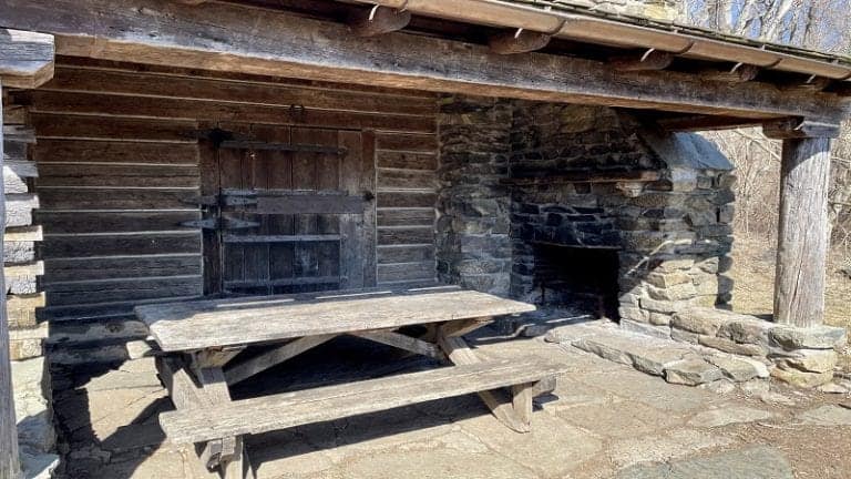 Hike to Upper Pocosin Mission at Shenandoah National Park